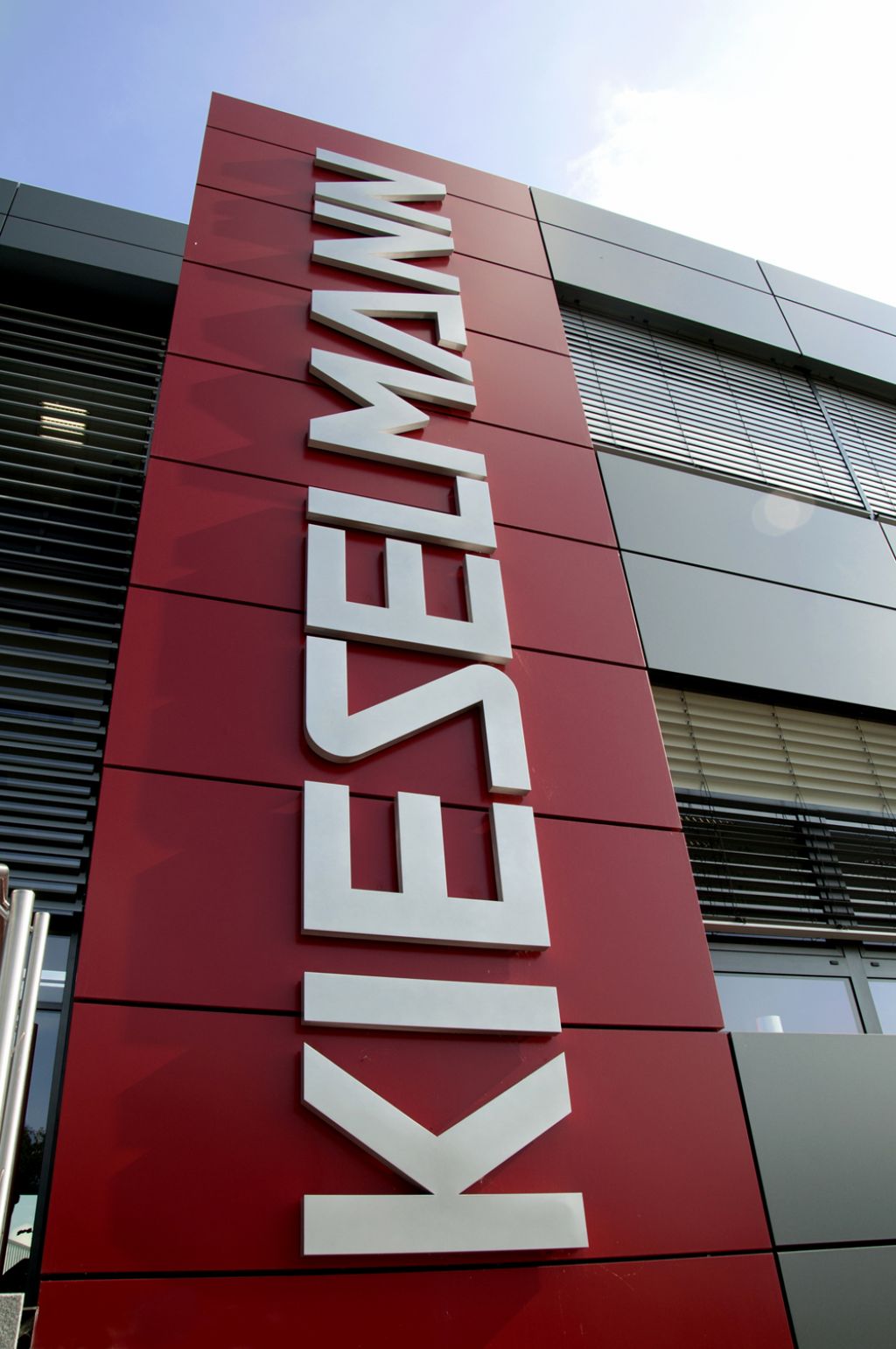 KIESELMANN Verwaltung › dill-hauf.de